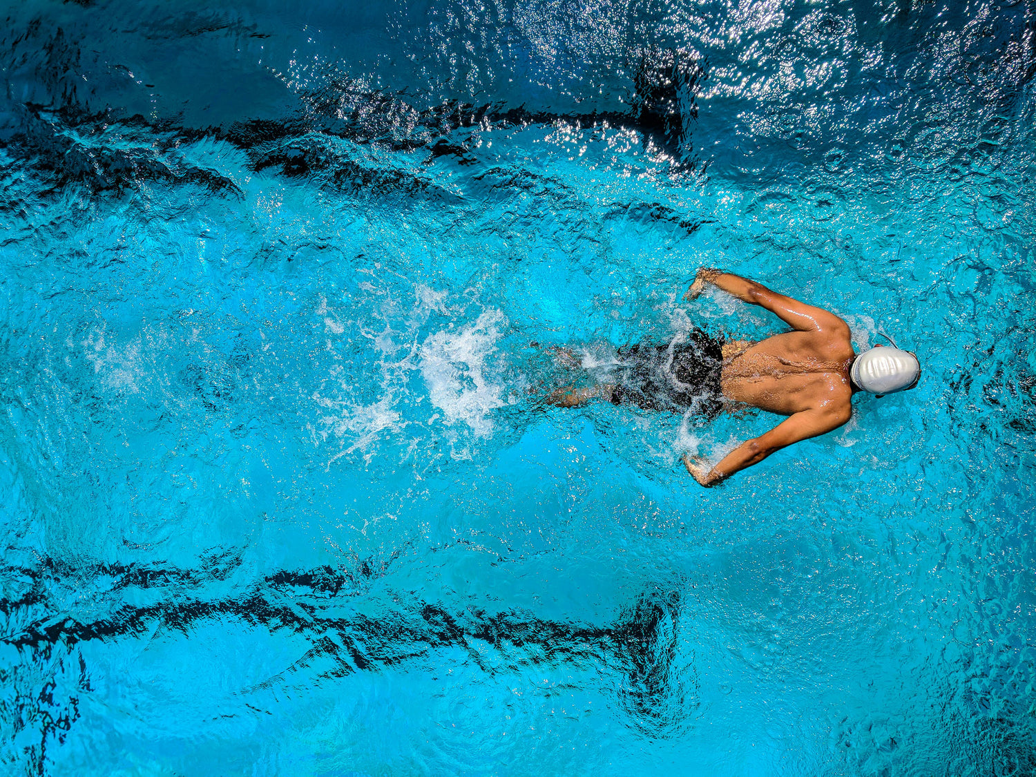 Sink or Swim: The Surprising Impact of Swimming on Muscle Healing | Kineon